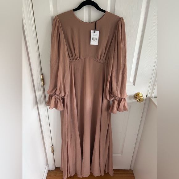 Zarah the label | Dresses | Maxi Snitched Tan Dress | Poshmark